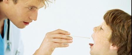 Laryngite : définition, causes fréquentes et traitements