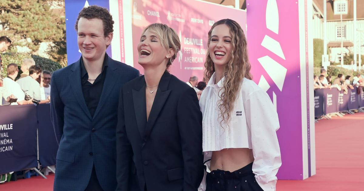 Noé Boon, le fils de Judith Godrèche et Dany Boon, chante dans «C à vous»