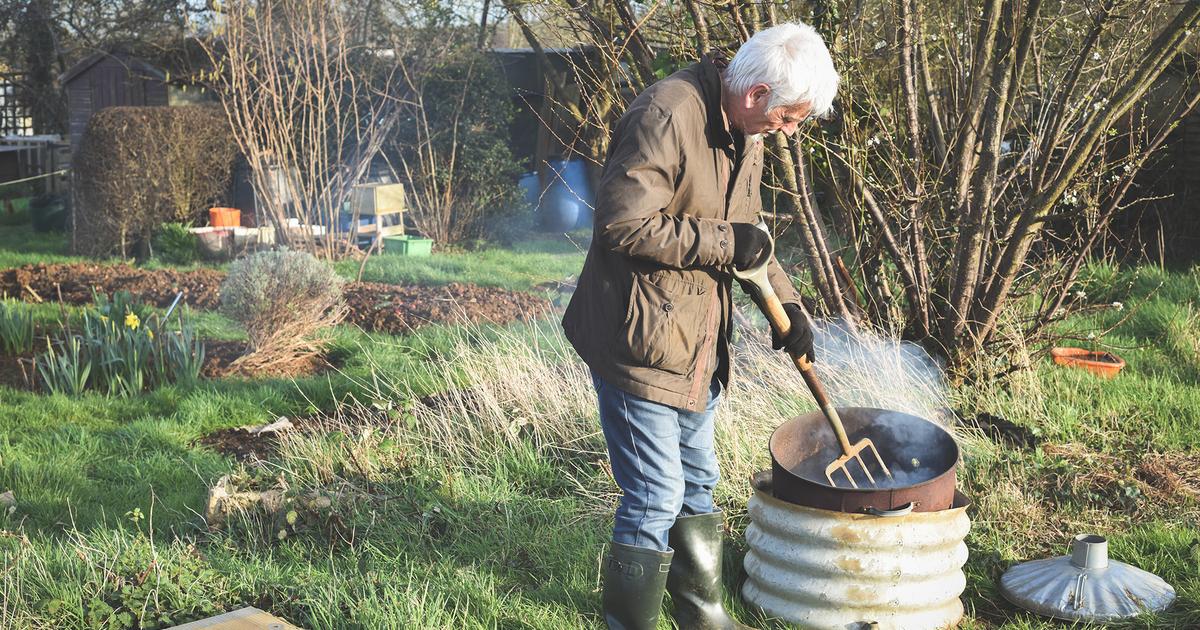 En 2024, peut-on encore brûler les feuilles mortes et autres déchets ...