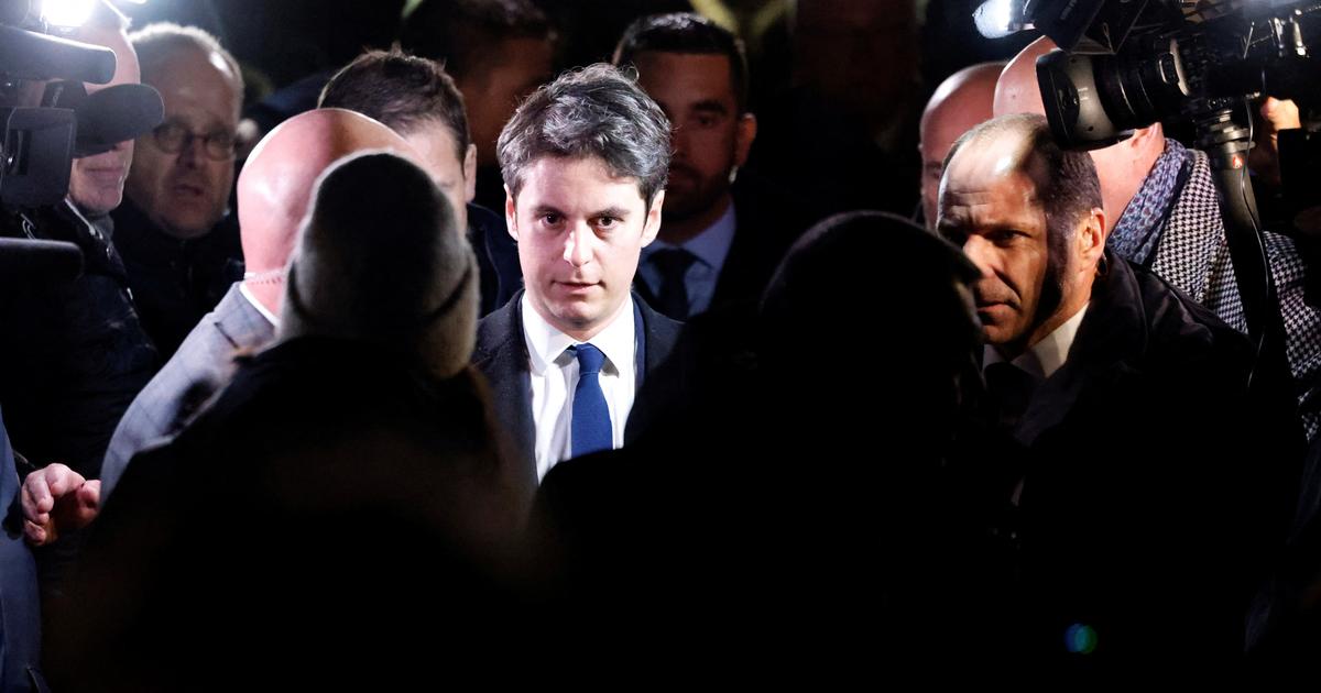 L'IPhone Macron déjà remplacé par l'IPhone Attal ou la «juvénilisation ...