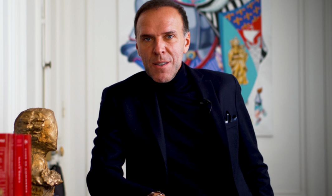 Affaire Alain Delon : n’ayant «plus accès à son client», l’avocat ...