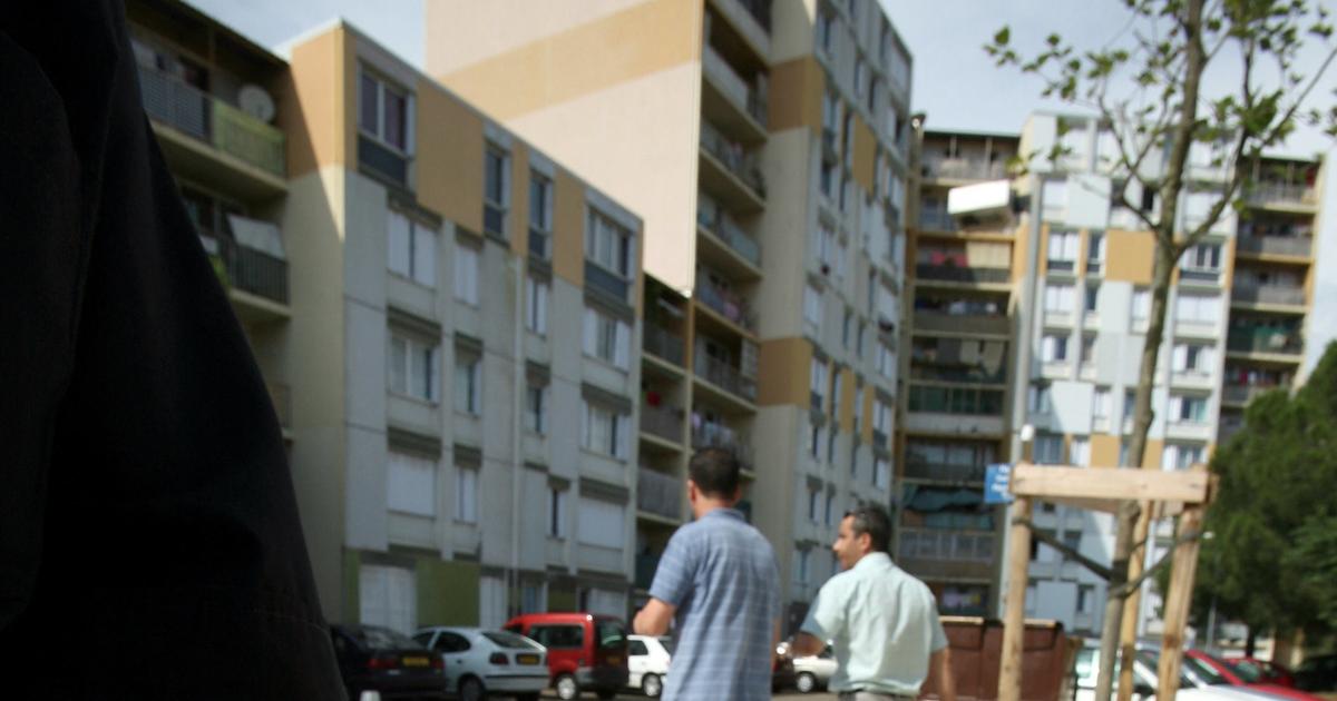 À Arles, un tireur équipé d’un revolver ouvre le feu en pleine rue