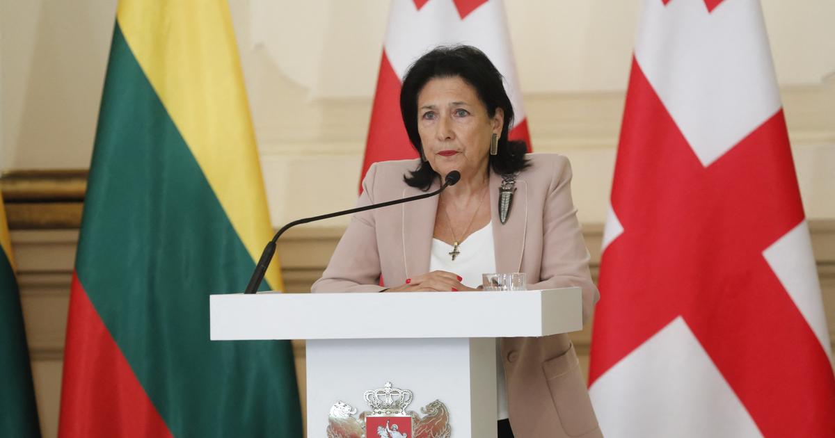 Géorgie : le président du Parlement a promulgué la loi restreignant les droits LGBT+