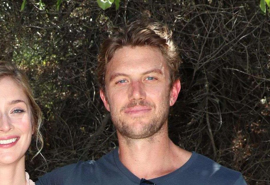 Adam Demos : Biographie et actualités