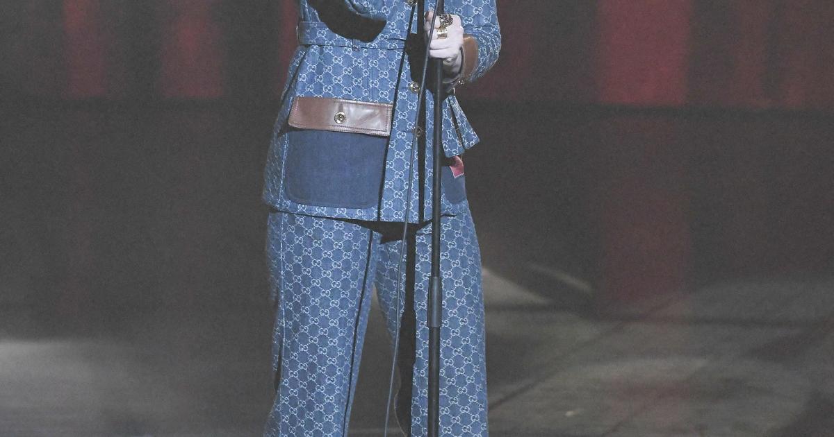 PHOTOS - Clara Luciani : zoom sur le style rétro de la chanteuse en 28 ...