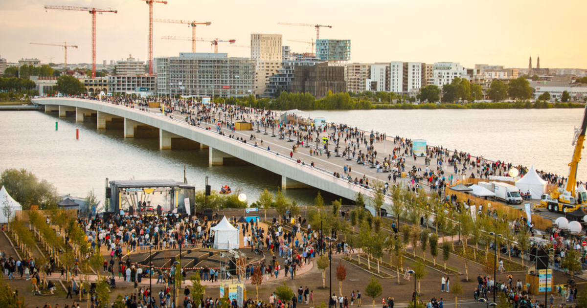 Bordeaux : à peine inauguré, le pont Simone-Veil déjà récompensé par un ...