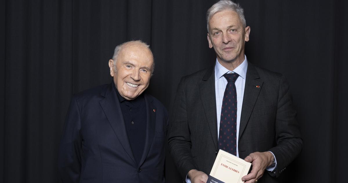 À la Bourse de Commerce, le général François Lecointre reçoit le prix ...