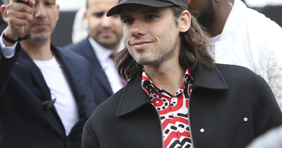 PHOTOS - Gabriel Attal : les membres de sa galaxie en images