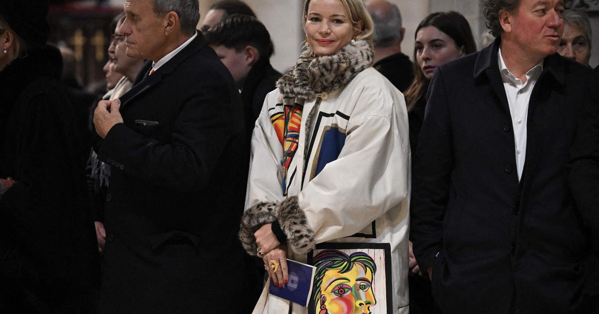 PHOTOS - Messe de Notre-Dame de Paris avec Brigitte et Emmanuel Macron ...