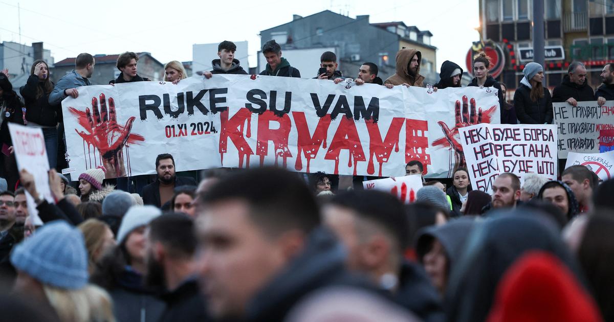 Serbie : des dizaines de milliers de personnes manifestent à la suite d'un drame dans une gare
