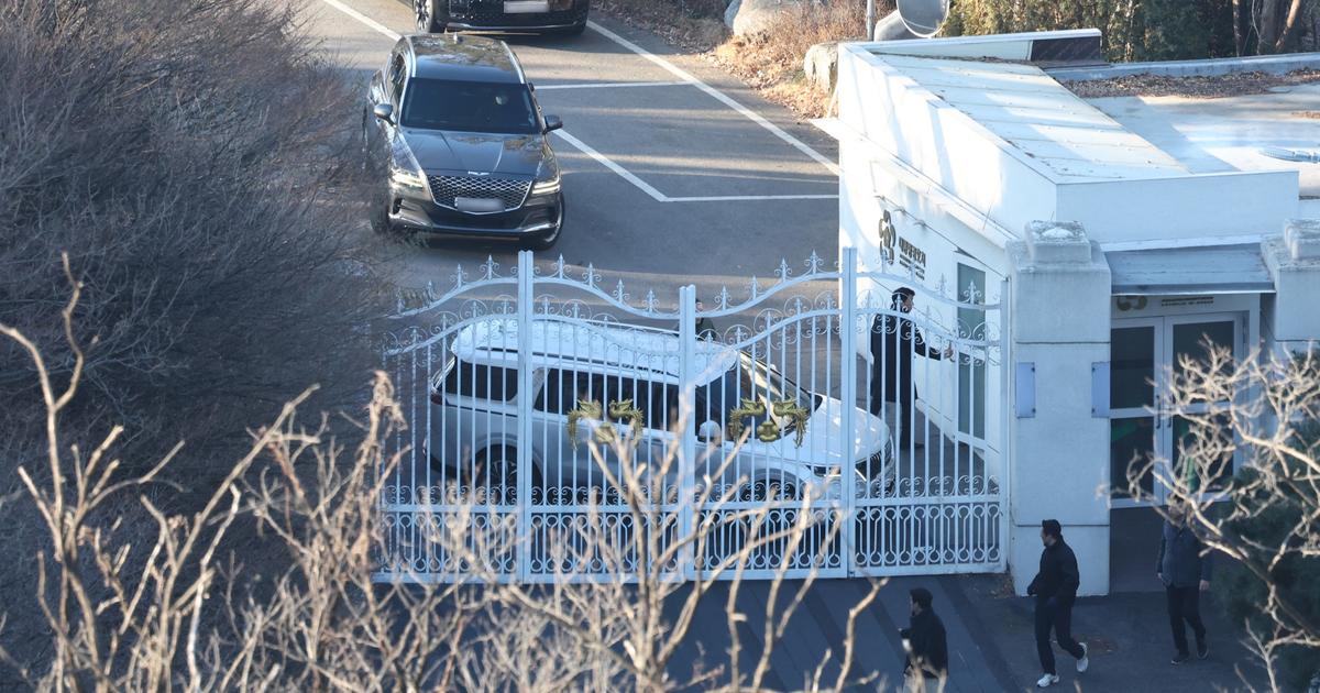 Corée du Sud : les chaotiques tentatives d'arrestation du président déchu Yoon suspendues