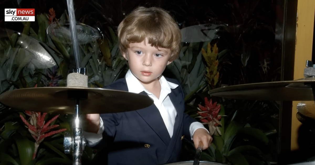 PHOTOS - Barron Trump métamorphosé : découvrez l'évolution physique du ...