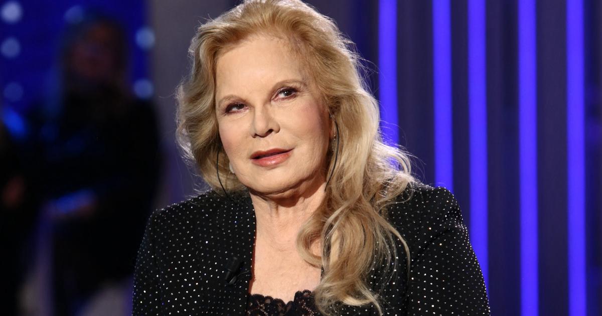 Après ses adieux, Sylvie Vartan fait de sa famille sa priorité : “Je vais encore plus m’occuper ...