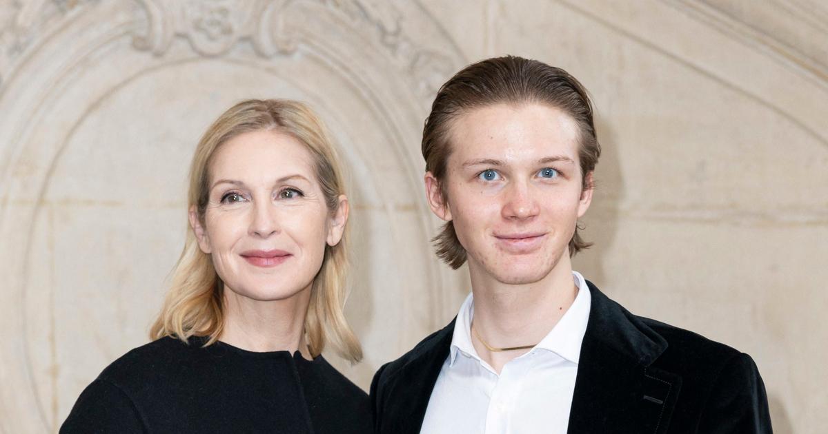 PHOTOS - Florence Foresti et sa fille Toni, Sylvie Vartan et sa fille Darina… Les duos mères ...