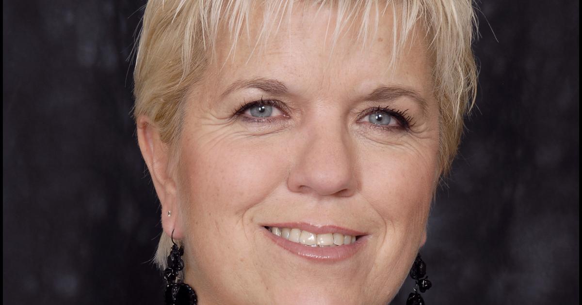 PHOTOS - Mimie Mathy : son évolution physique en images