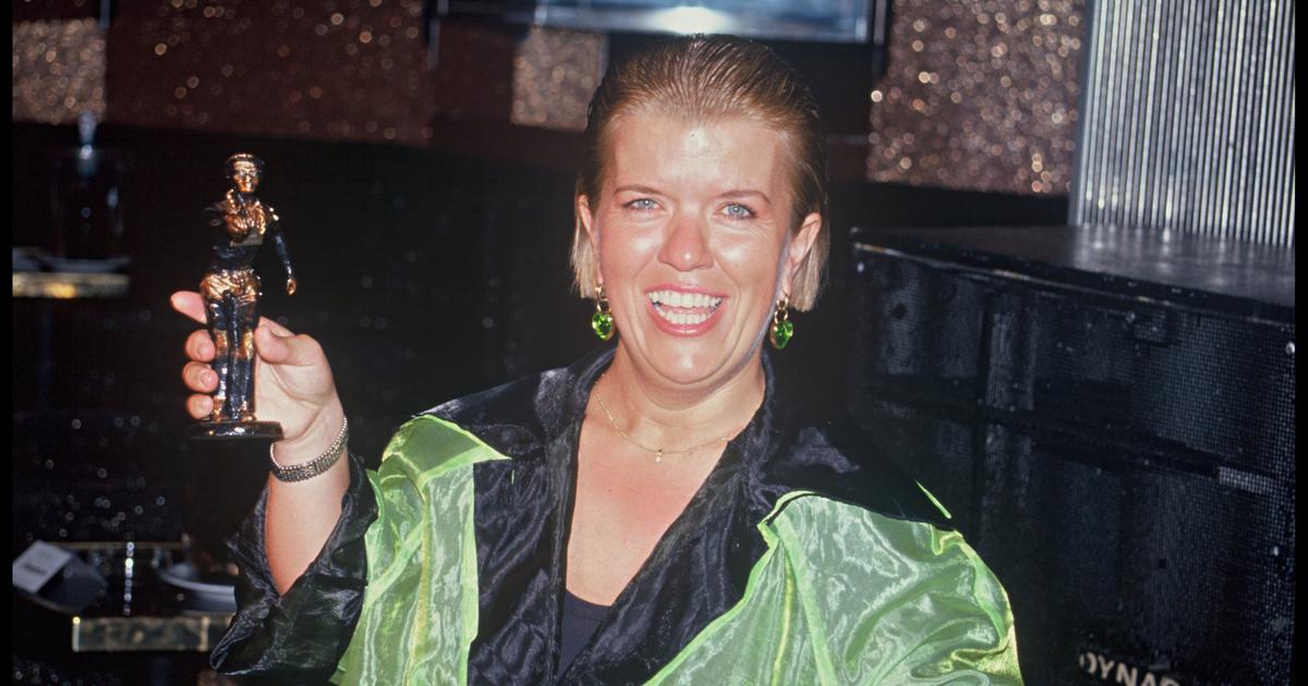 PHOTOS - Mimie Mathy : son évolution physique en images