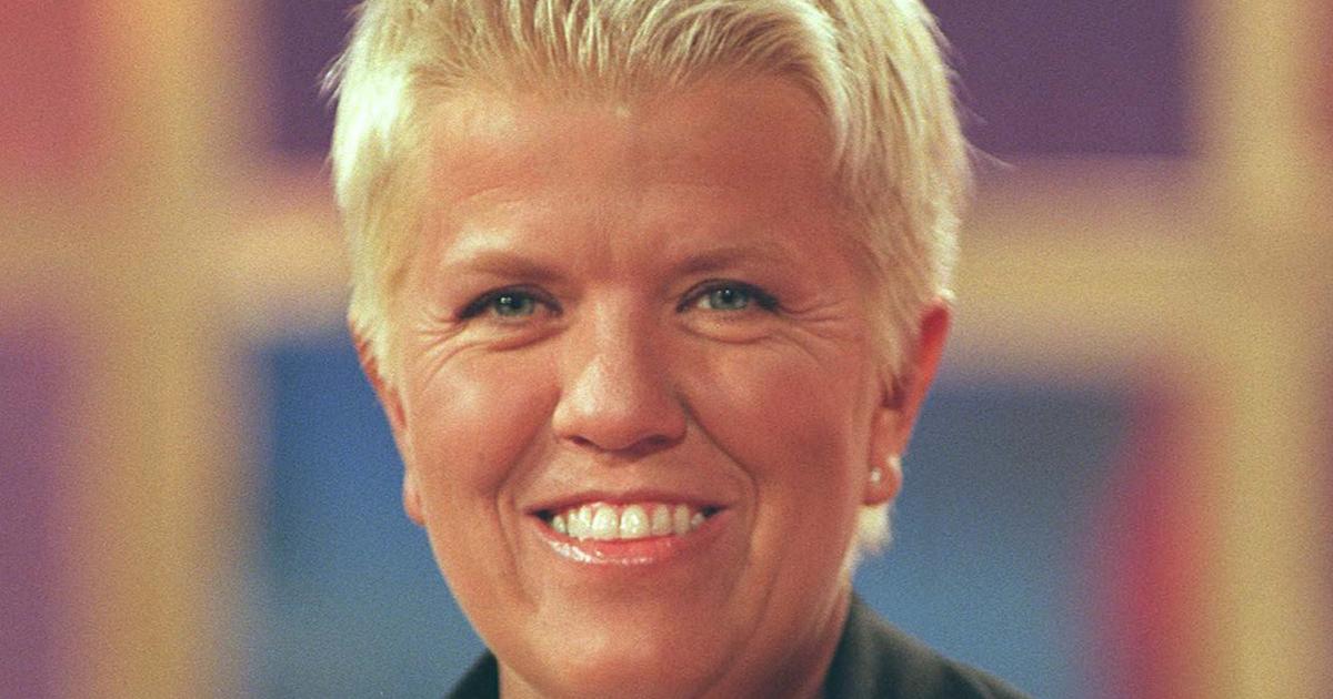 PHOTOS - Mimie Mathy : son évolution physique en images