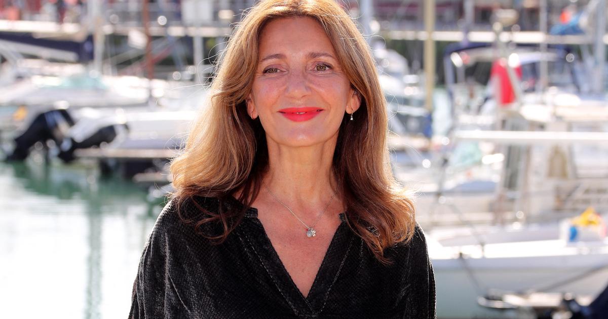 Valérie Karsenti (Scènes de ménages) : conjoint, enfants, études… Que sait-on de sa vie privée