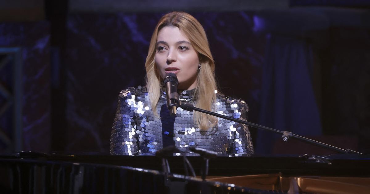 Santa “toute nouvelle et timide” au sein des Enfoirés : ces membres de ...