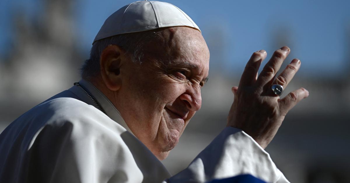 Vatican : le pape, hospitalisé pour une pneumonie, a connu une «crise ...