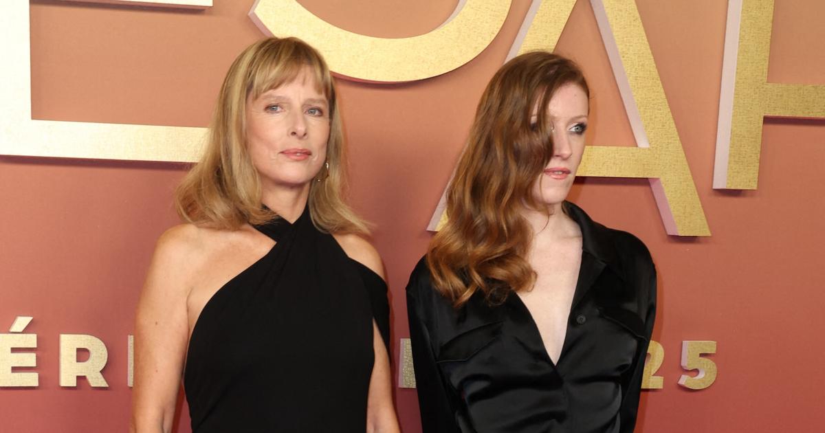 César 2025 : assorties en robes noires, Karin Viard et sa fille ...