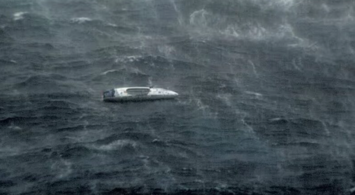 Un Lituanien qui traversait l’océan Pacifique en solitaire à la rame ...