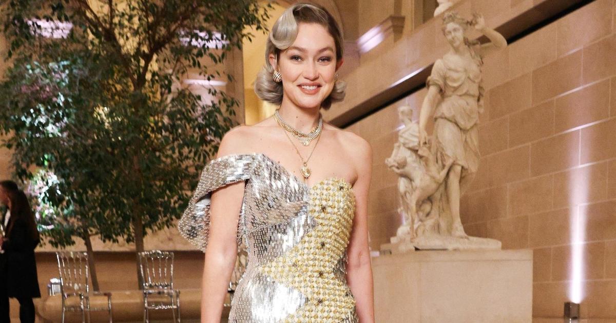 PHOTOS - De Leïla Bekhti à Lila Moss, les stars nous montrent comment porter le jaune beurre ...