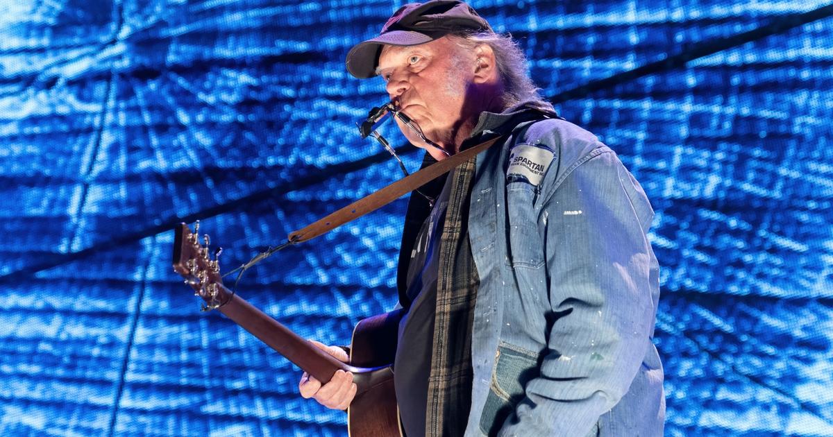 Neil Young a peur de revenir aux États-Unis après avoir qualifié Donald ...
