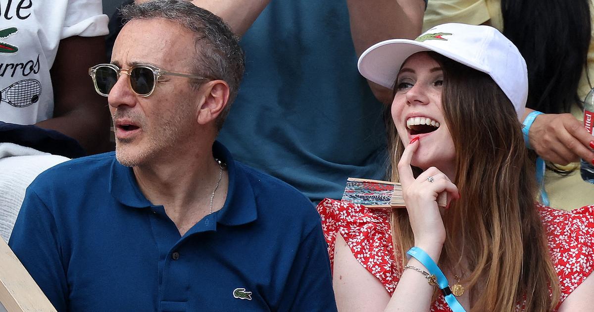 Élie Semoun papa à 61 ans : qui est sa compagne Aude Fraineau