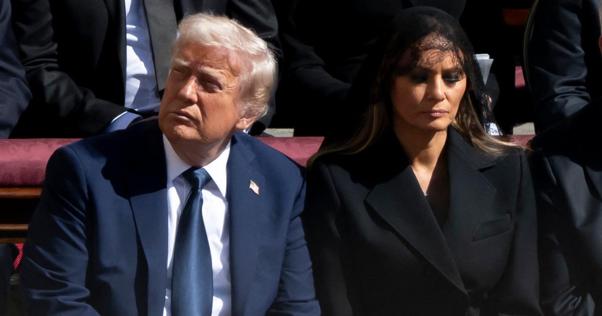 Donald Trump vu à Rome dans une position gênante avec Melania : les ...