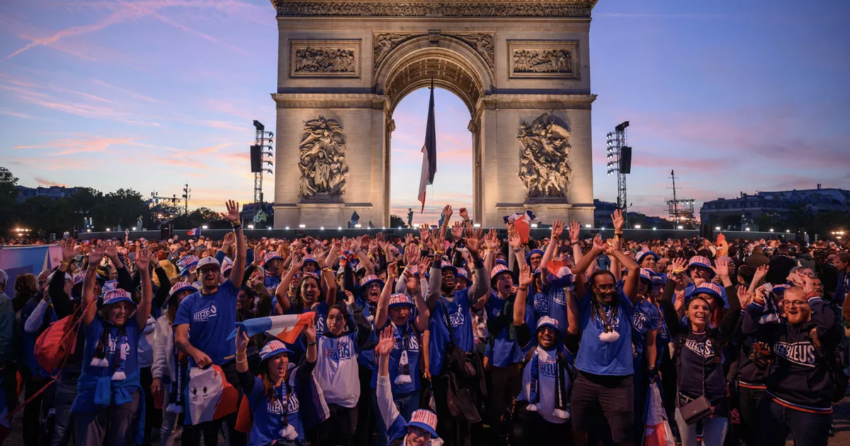 With “Paris en Seine,” Mayor Anne Hidalgo Aims to Keep the Olympic ...