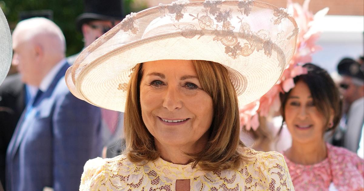 Kate Middleton : sa mère Carole craque pour la même robe que Mary de ...