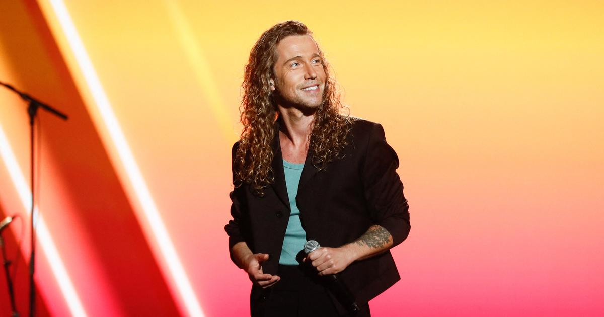 Julien Doré : son fils de 4 ans joue les adorables jardiniers en herbe ...