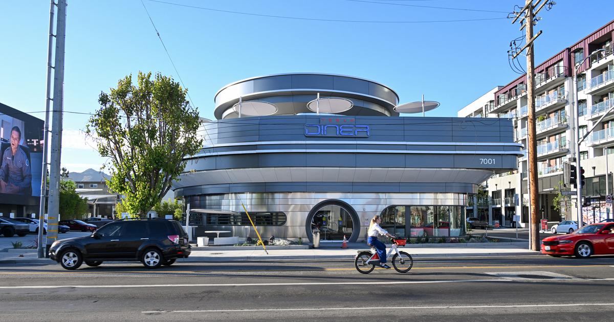 Design rétro-futuriste, robots servant du pop-corn... À quoi ressemble ...