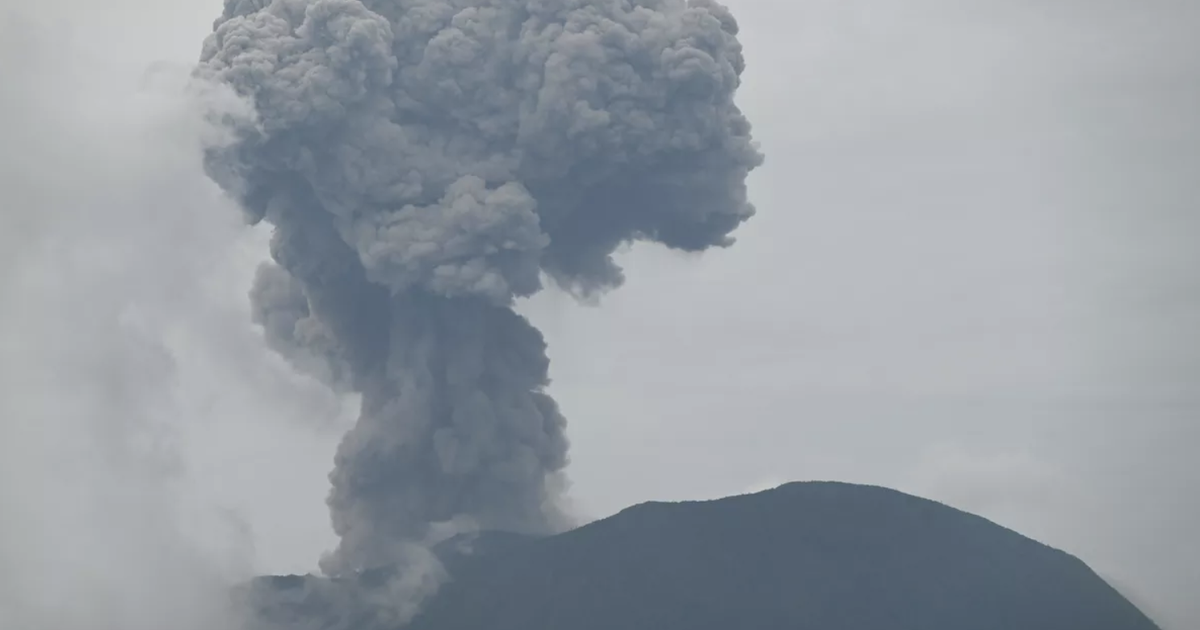 Russie: un volcan entre en éruption après plus de 450 ans de sommeil