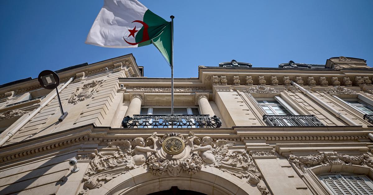 Tensions France-Algérie : Alger accuse Paris de faire un «chantage» aux ...