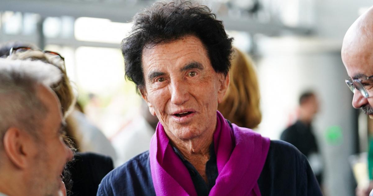 Jack Lang : piscine, vue imprenable… Cette maison typique du Luberon ...