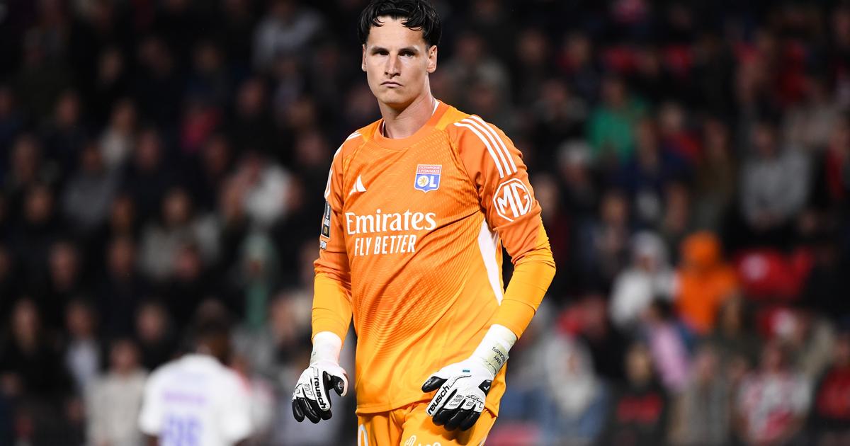 Ligue 1 : le gardien de l’OL Rémy Descamps absent un mois