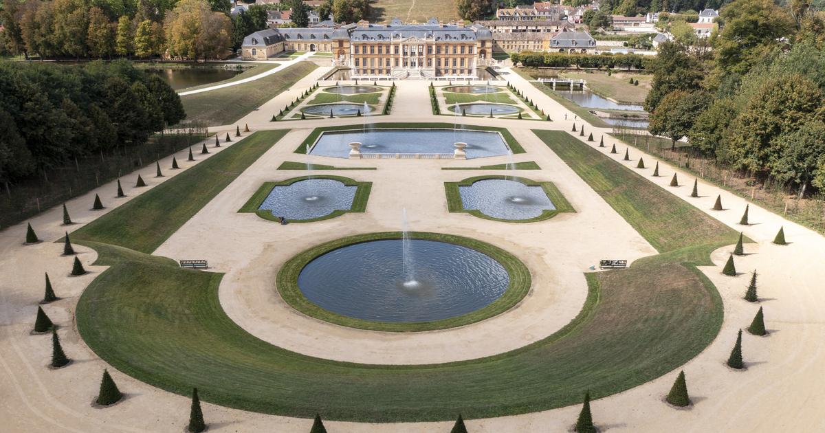 Le château de Dampierre retrouve ses jardins à la française