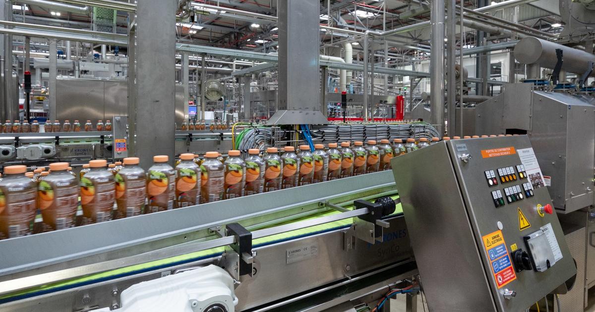 Coca-Cola croit encore en la France et dope sa production à Dunkerque