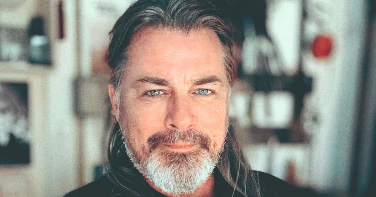 «Un phénomène qui échappe à la rationalité»: qui est Steven Gunnell, le réalisateur du film à ...