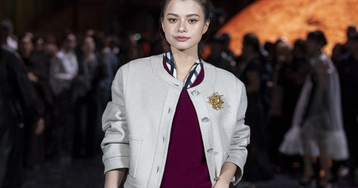 PHOTOS - Lily-Rose Depp, Lila Moss... Comment porter la mini-jupe comme les stars