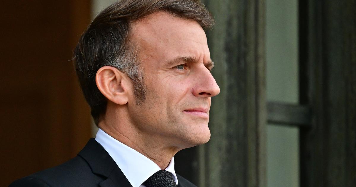 Emmanuel Macron interpellé par une étudiante qui lui demande un stage ...