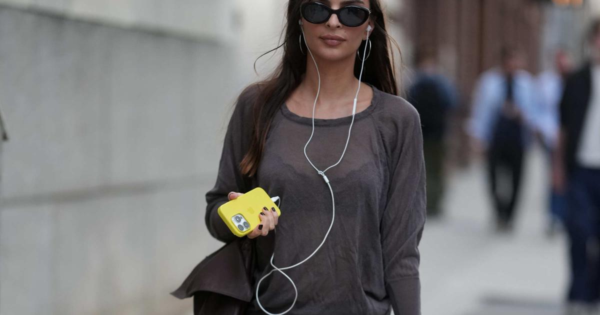 Emily Ratajkowski et le réalisateur français Romain Gavras ...
