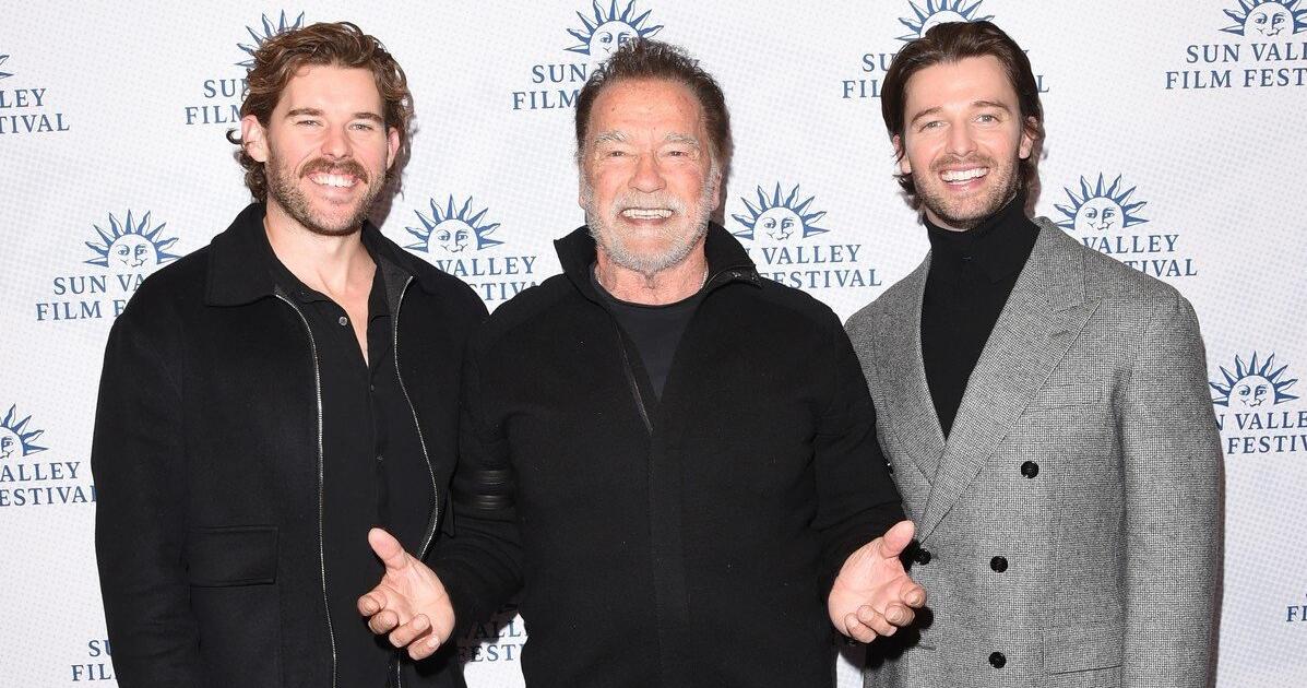 Arnold Schwarzenegger, entouré de ses fils Patrick et Christopher : la ...