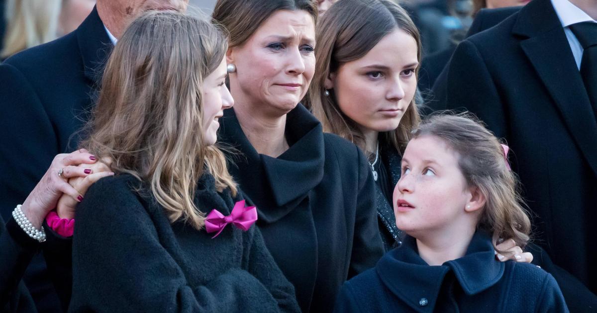 PHOTOS - Obsèques d'Ari Behn : la vive émotion de Märtha Louise de ...
