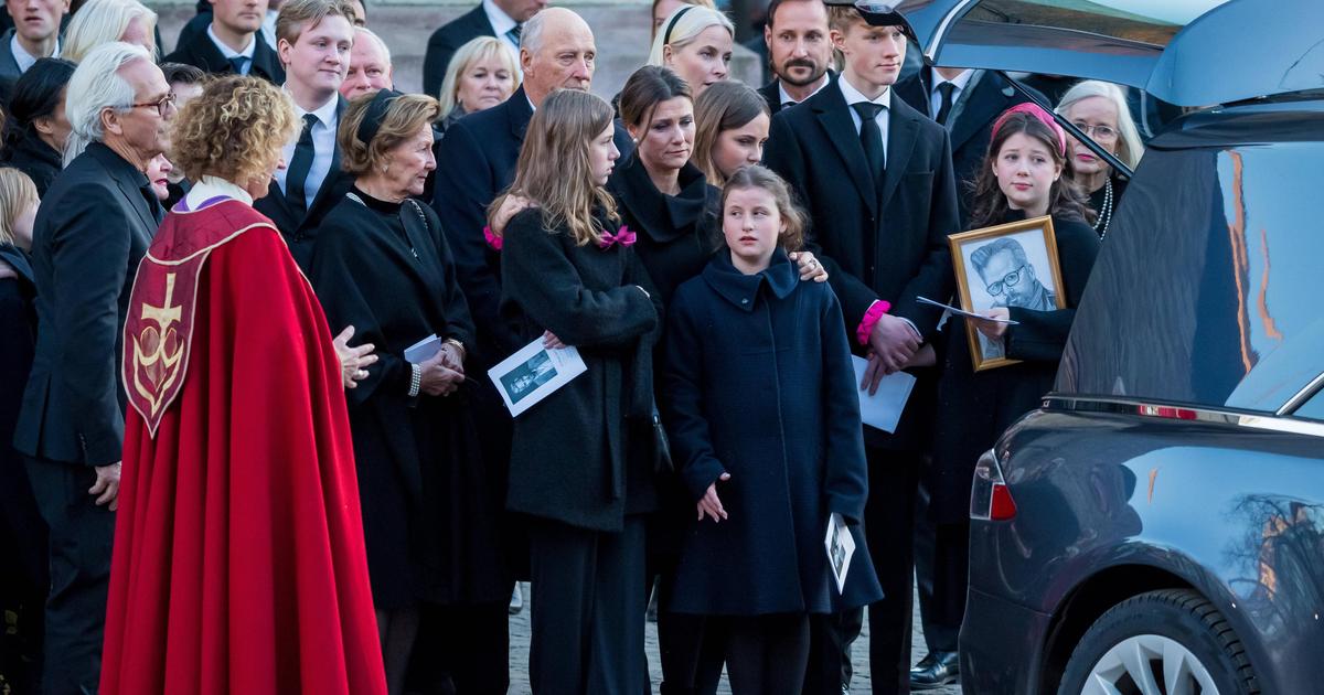 PHOTOS - Obsèques d'Ari Behn : la vive émotion de Märtha Louise de ...