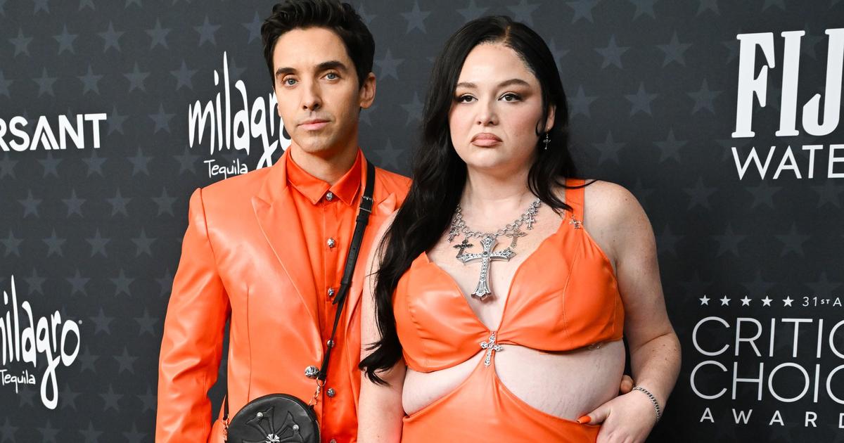 Orange sur tapis rouge : Megan Stalter et Paul W. Downs se moquent des ...