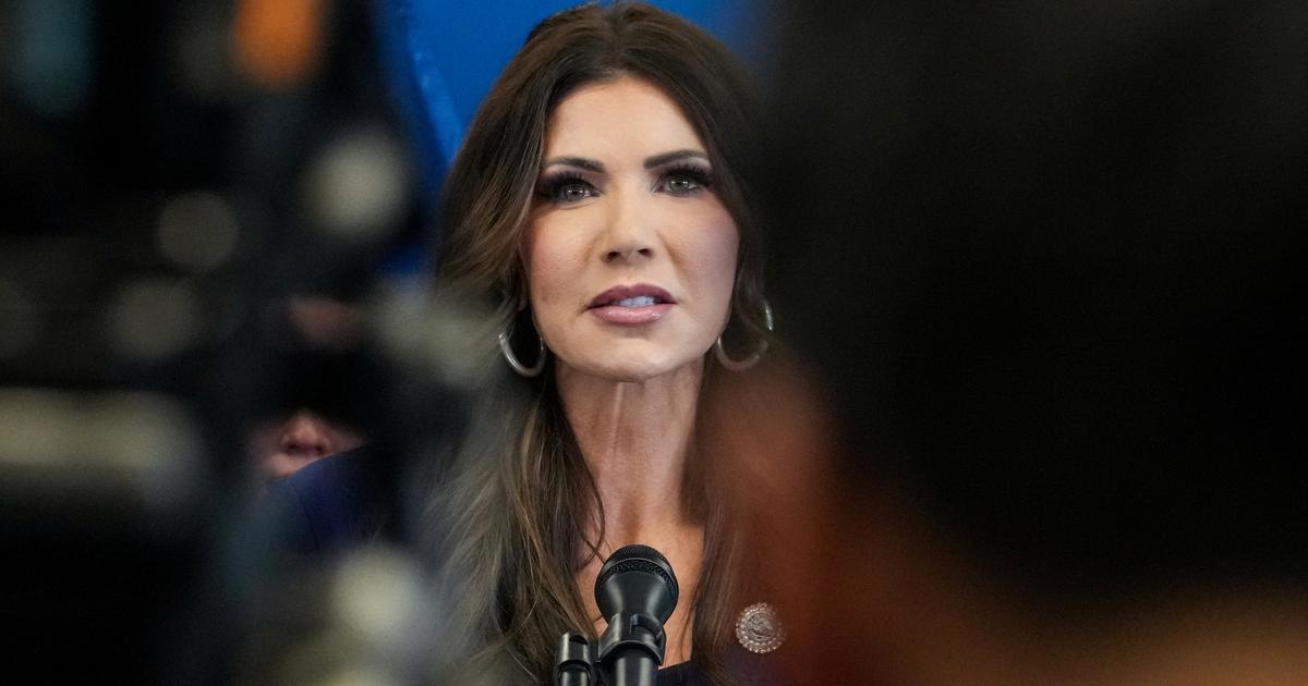 Kristi Noem, l’ultra-trumpiste sur la sellette après la mort de deux ...