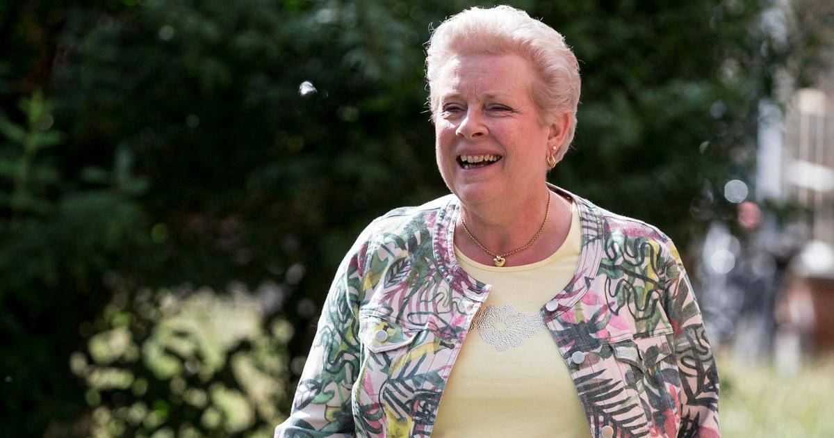 Catherine Trautmann de retour à 75 ans : mari, enfants… Que sait-on de ...